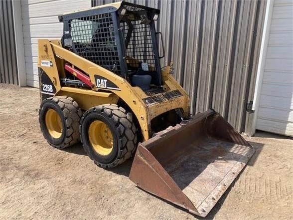 CAT 226B