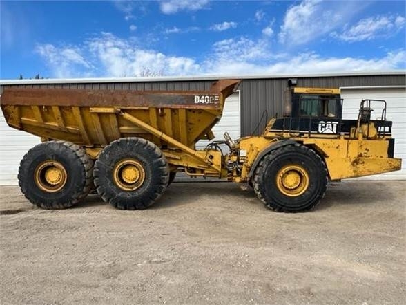 CAT D400E