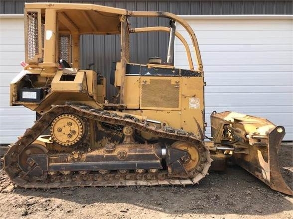 CAT D5M XL