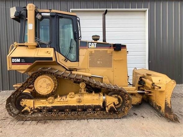 Caterpillar D5M
