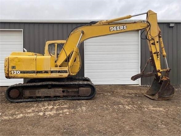 John Deere 120
