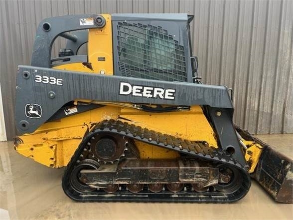 John Deere 333E