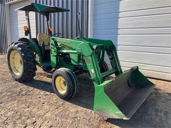 John Deere 5105