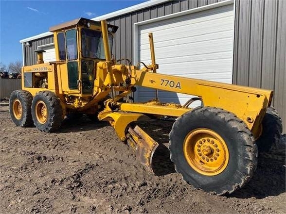 John Deere 770A