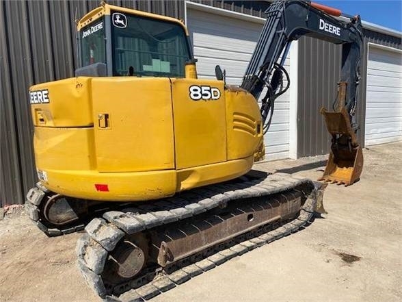 John Deere 85D