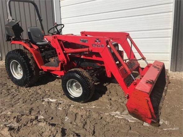Massey Ferguson 1230