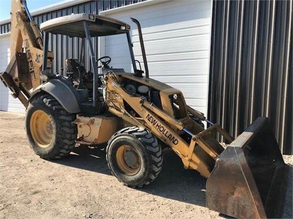 New Holland 555E