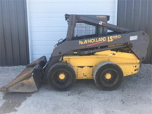 New Holland LS180