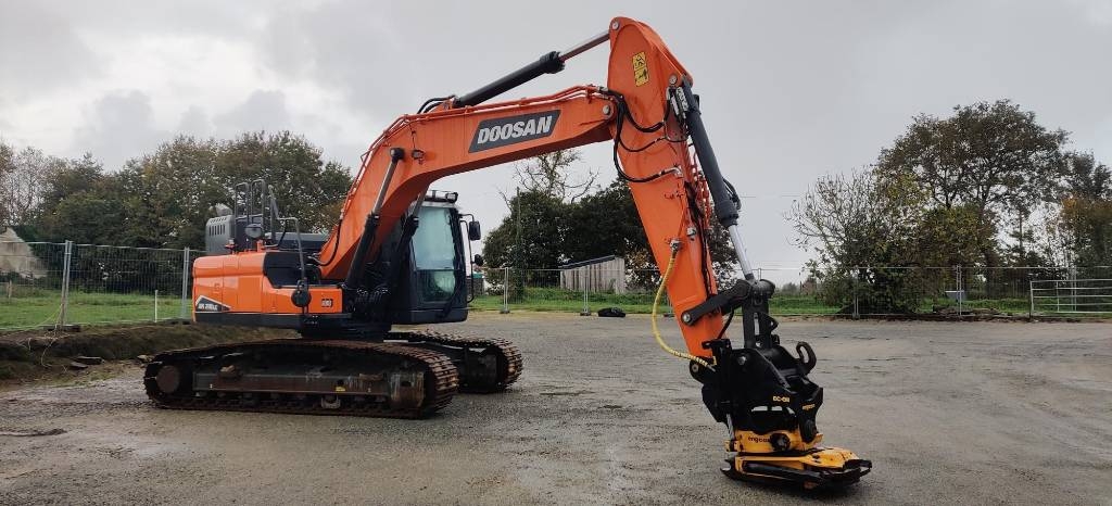 Doosan DX210LC-7 - Crawler excavators - Construction - Komatsu Used ...