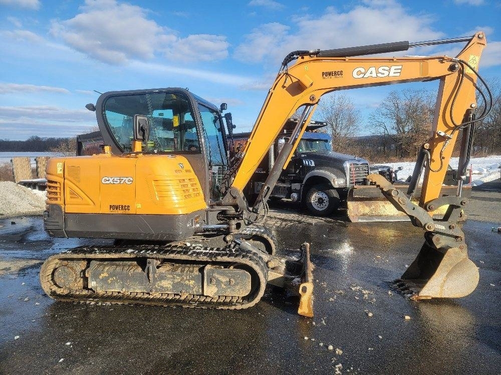 Case CX 57 C
