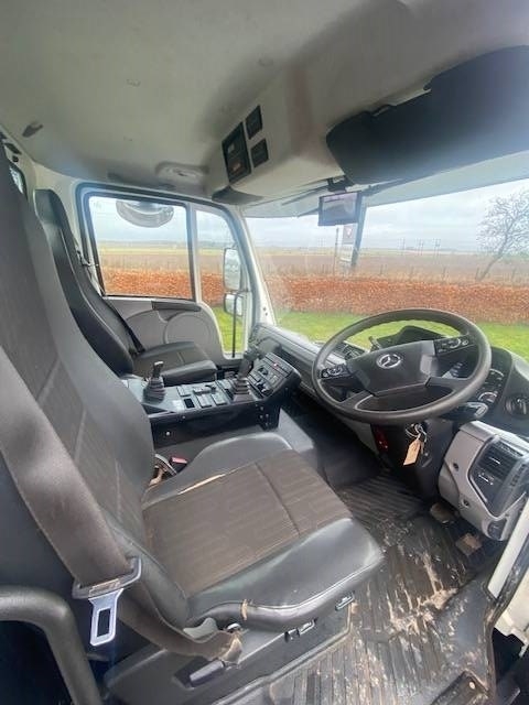 Mercedes-Benz UNIMOG - Tipper trucks - Transportation - Alan Mackay