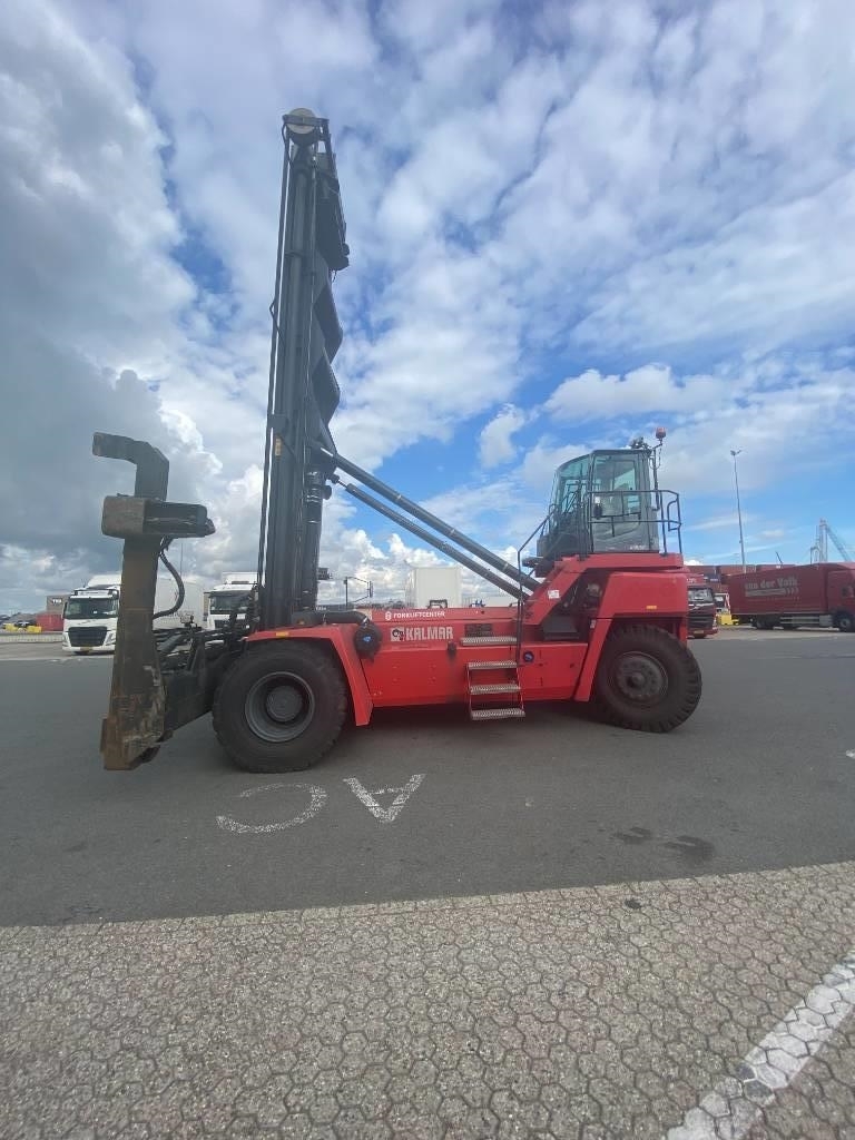 Container handlers - Material handling equipment - Kalmar Used Machines