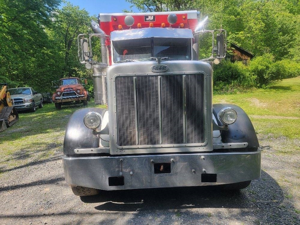 Peterbilt 379