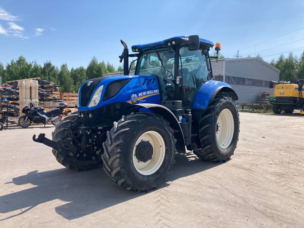 New Holland T 7.210 - Traktorid - Põllumajandus - Stokker
