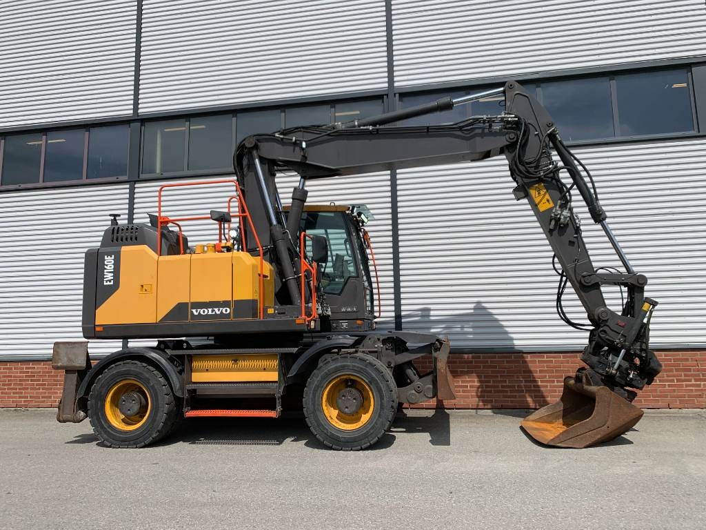 Volvo EW 160 E - Wheeled excavators - Construction - Volvo Emea