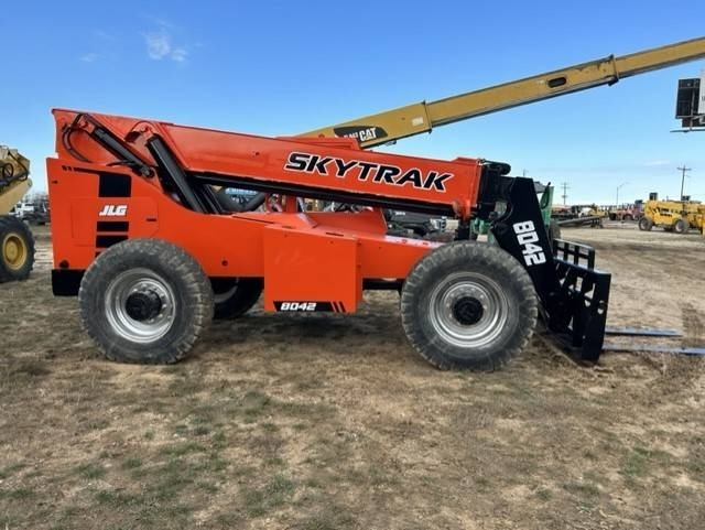 SkyTrak 8042