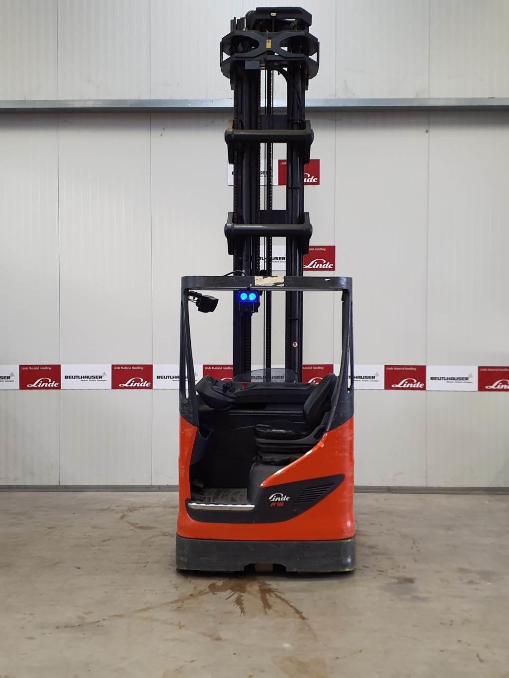 Linde R16HD - Reach trucks - Material Handling - Beutlhauser
