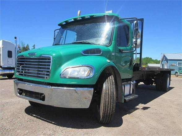 Freightliner BUSINESS CLASS M2 106