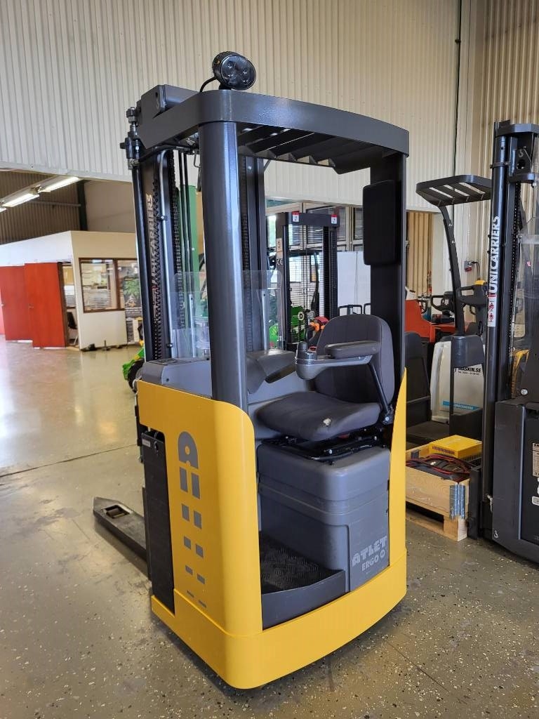 Staplare - Maskiner för materialhantering - GJ Maskin AB