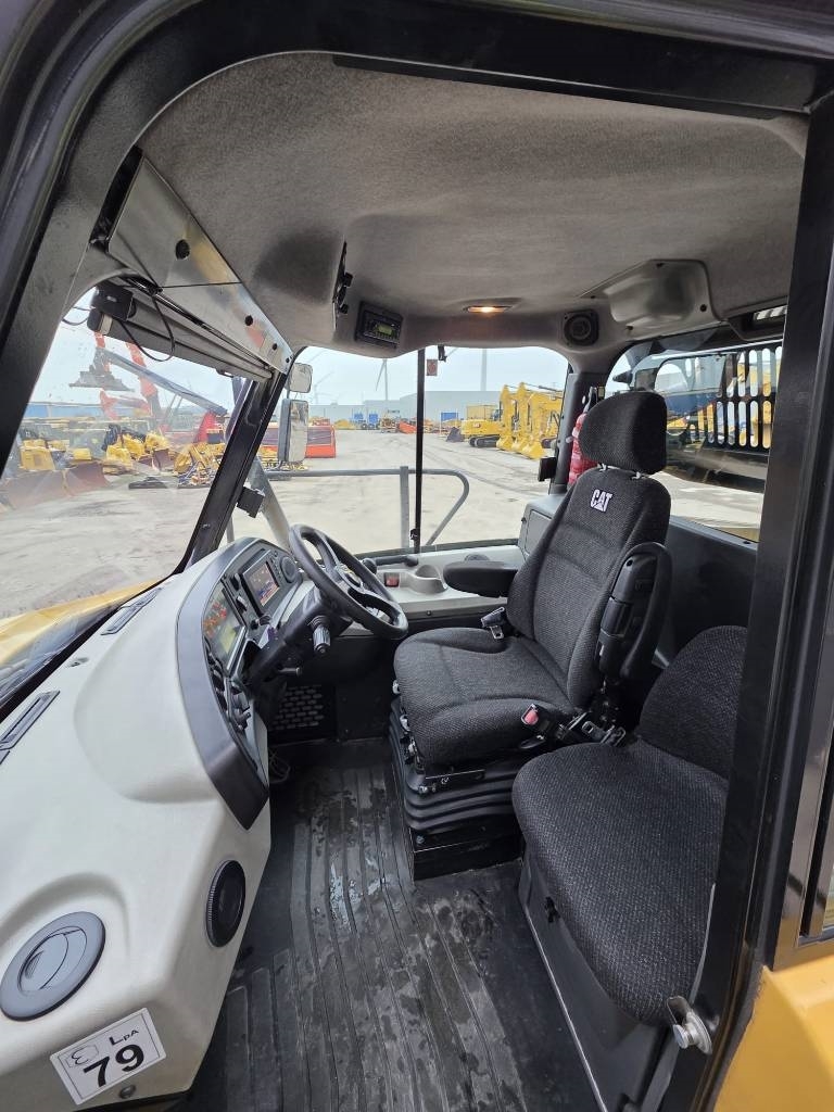 CAT 735 B - JR Trading | Your reliable partner in used equipment