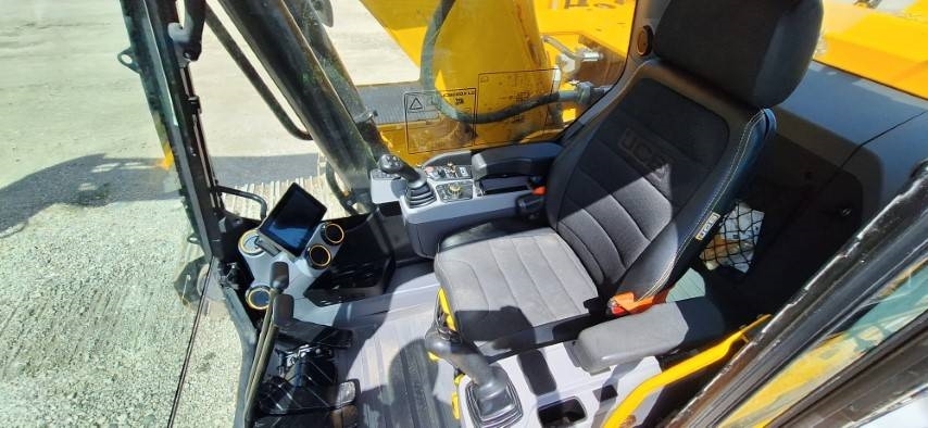 JCB 220X LC - Tracked excavators - Construction - Terra World