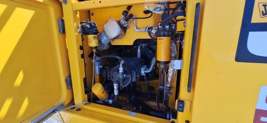 JCB 220X LC - Tracked excavators - Construction - Terra World