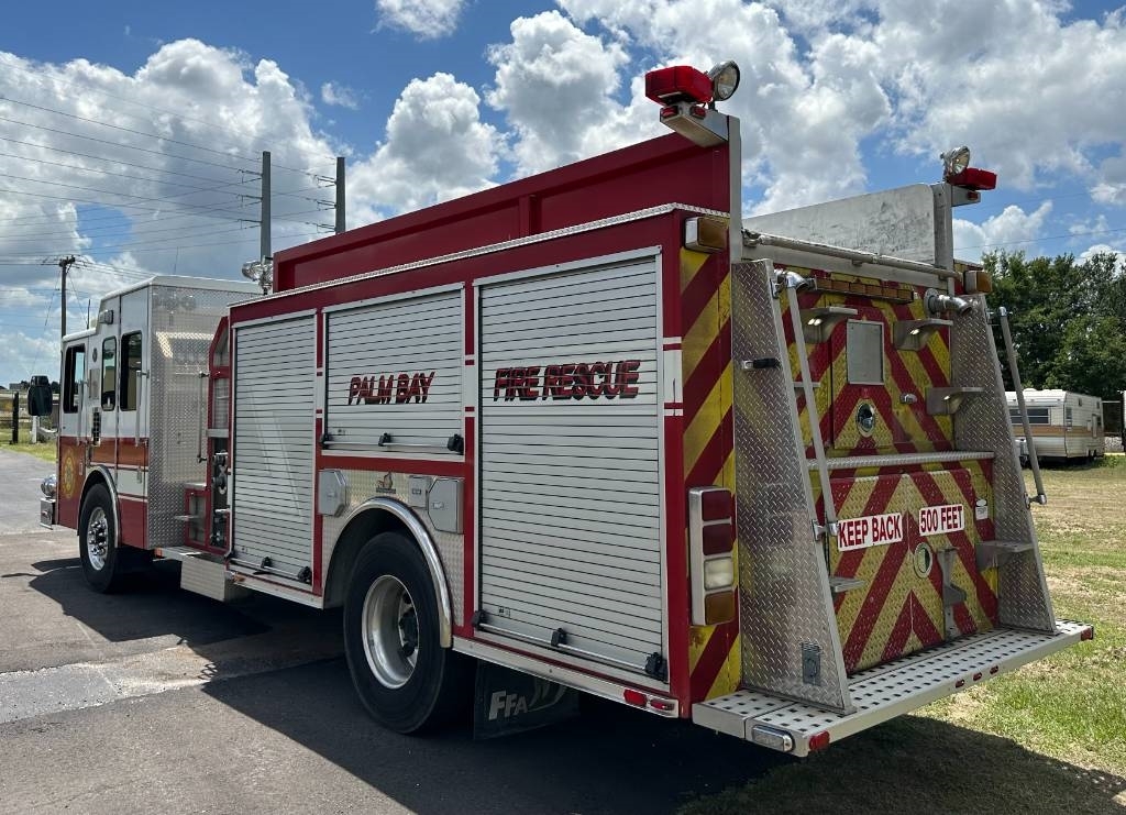 [Other] 2007 HME FERRARA FIRE TRUCK PREDATOR