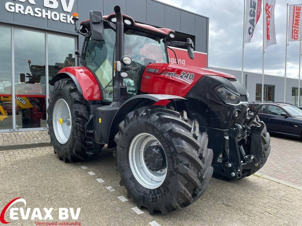 Tractoren - Landbouwmachines - Evax BV