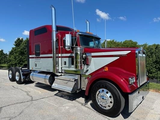 Kenworth W 900