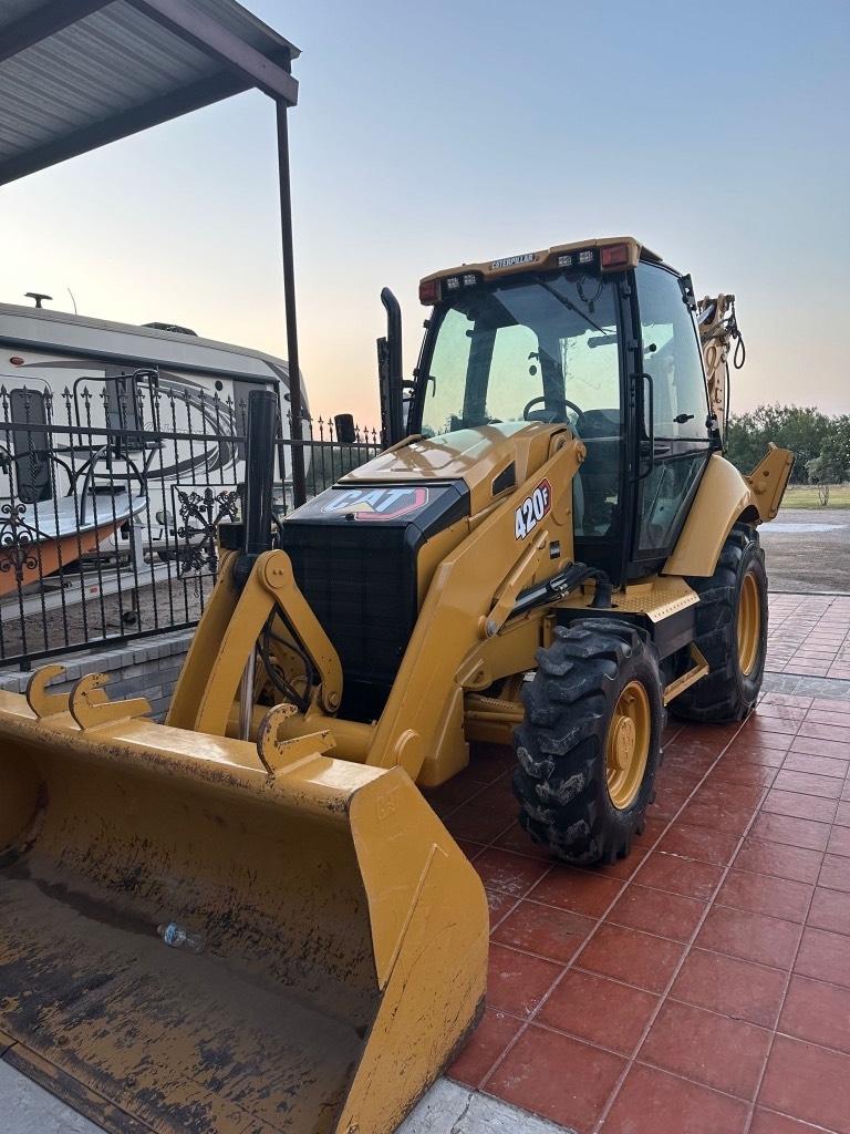 CAT 420 F