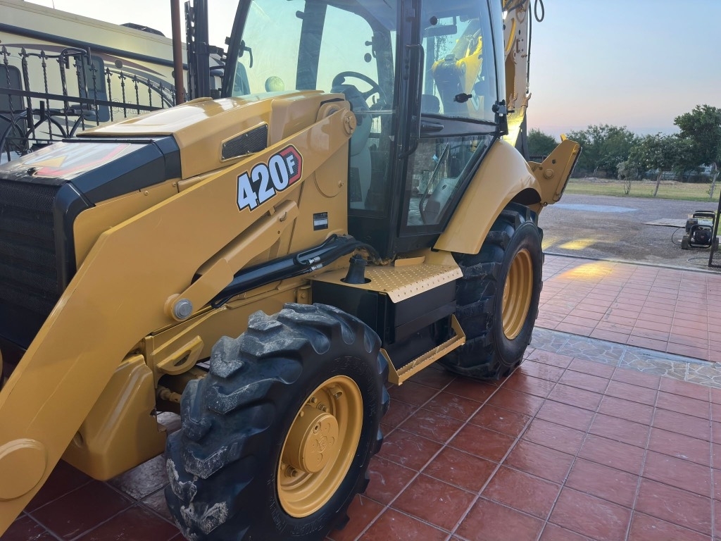CAT 420 F