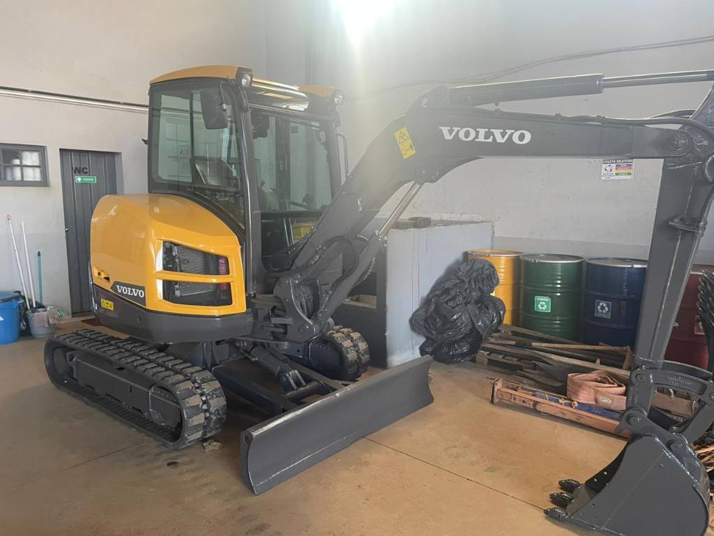 Volvo EC35D | sn - Compact Excavators - Construction Equipment - Volvo ...