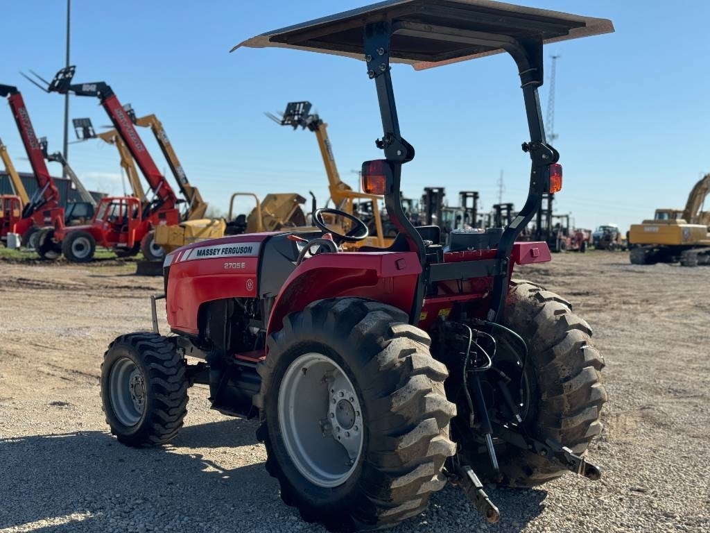 Massey Ferguson 2705 E