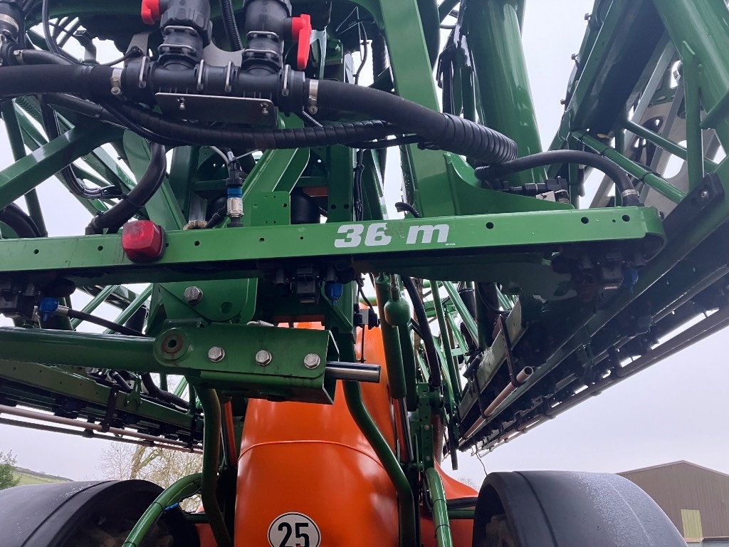 Amazone UX 5201 Super - Trailed sprayers - Agriculture - Alan Mackay
