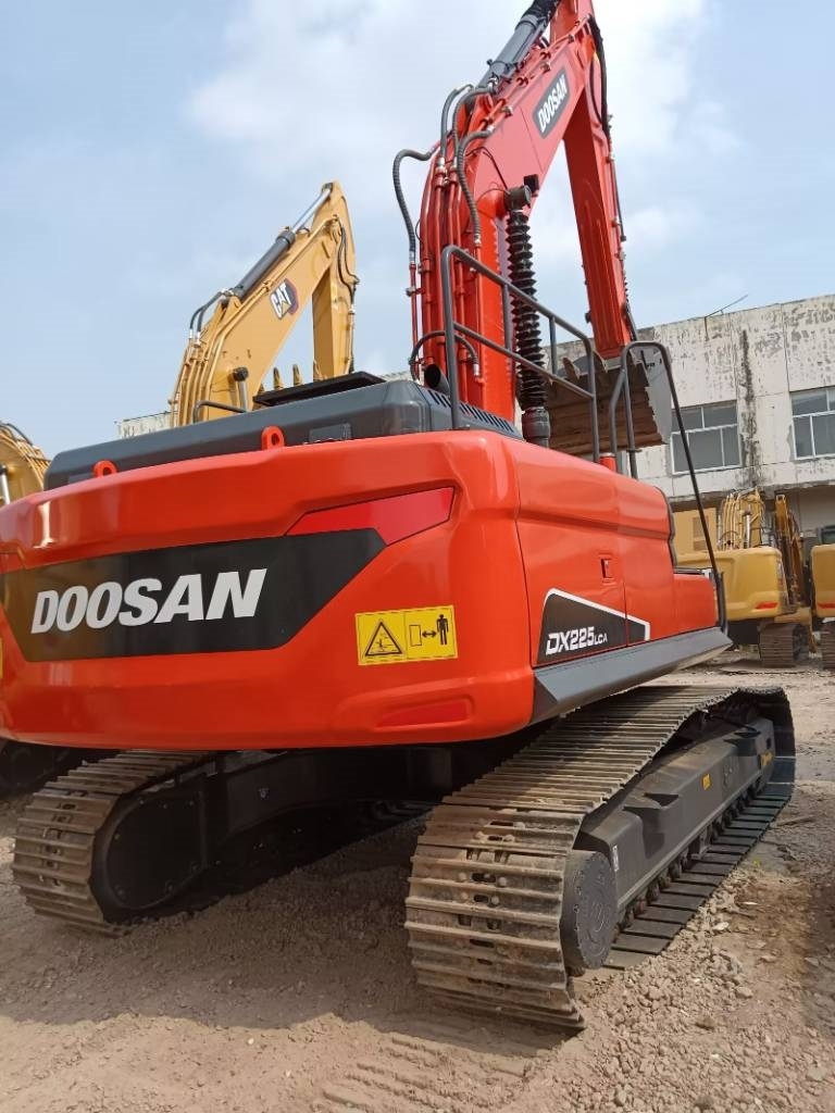 2024 Doosan DX 225 Used Tracked Excavator for sale | P&E