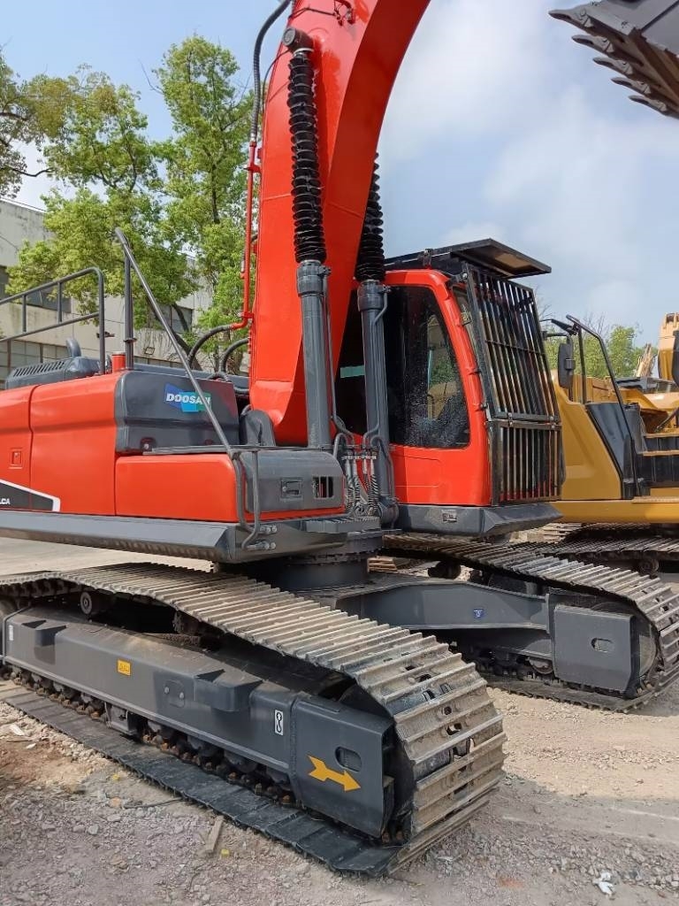 2024 Doosan DX 225 Used Tracked Excavator for sale | P&E