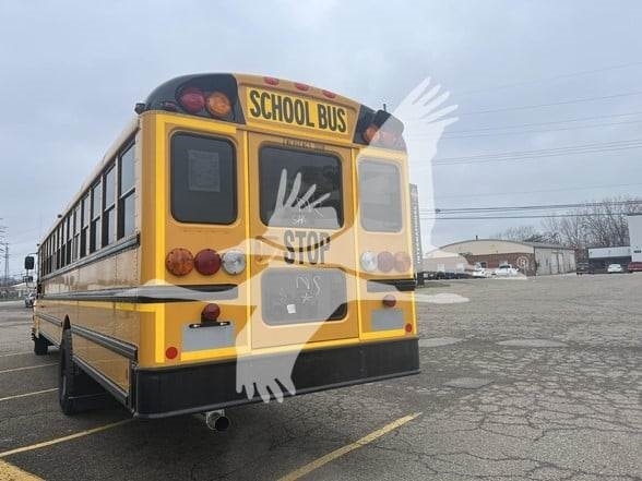IC BUS CE