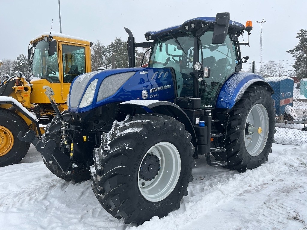 New Holland T7.245 1220Tim! front pto Blue power - Traktorer - Lantbruk - Traktor Nord
