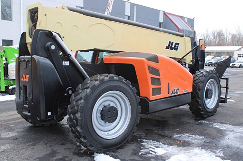 JLG 1255