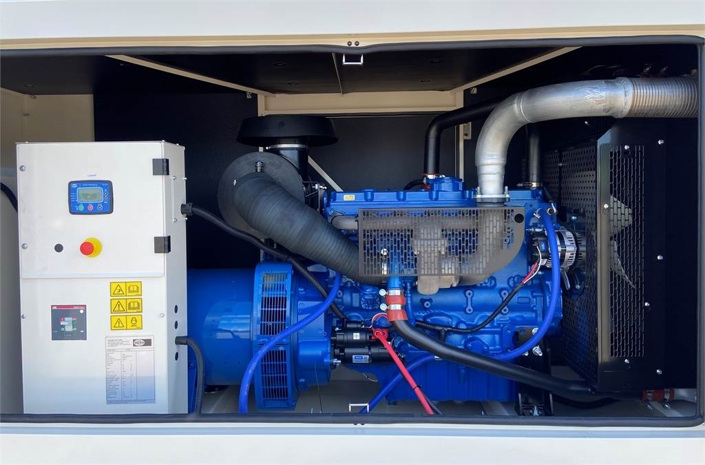 FG Wilson P220-3 - Perkins - 220 kVA Genset - DPX-16012 - Diesel ...