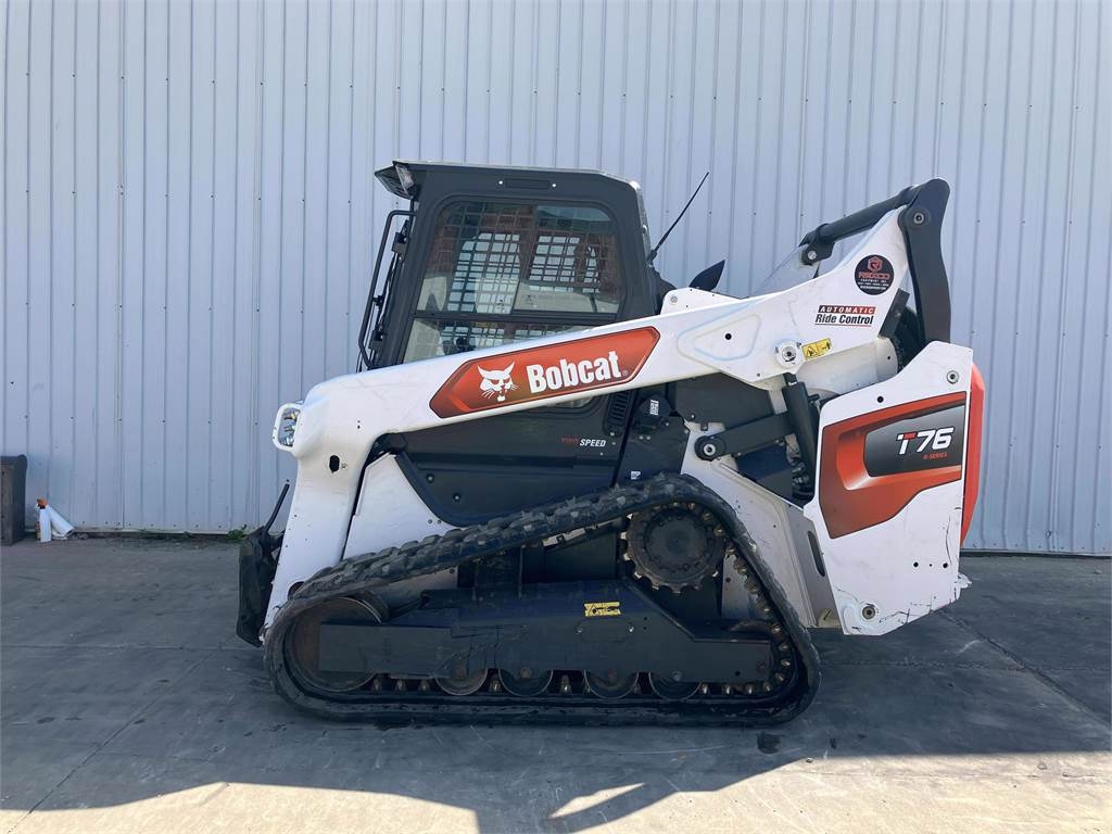 Bobcat T76
