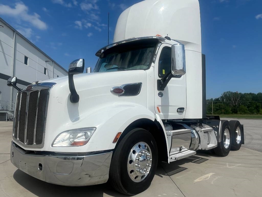 Peterbilt 579