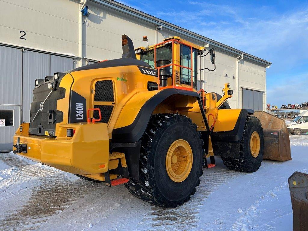 Buy Used Volvo L260H Wheel loader for sale in Stockholm, Sweden · PAN ...