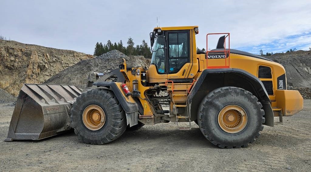 Volvo L 260 H | Polar Machine Trading