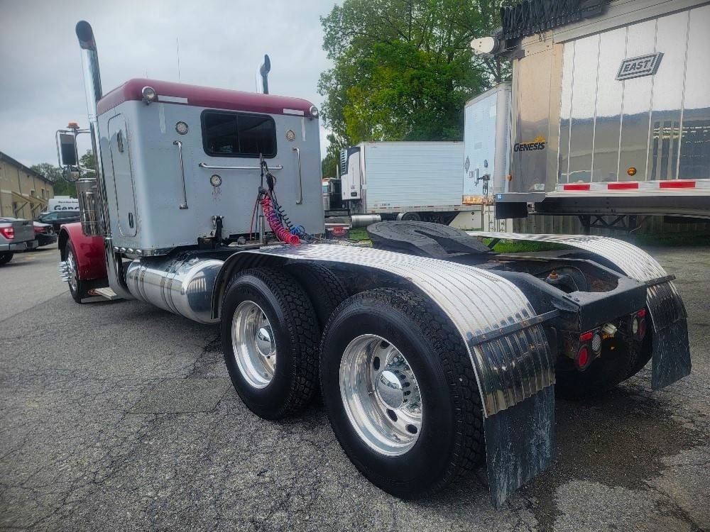 Peterbilt 379