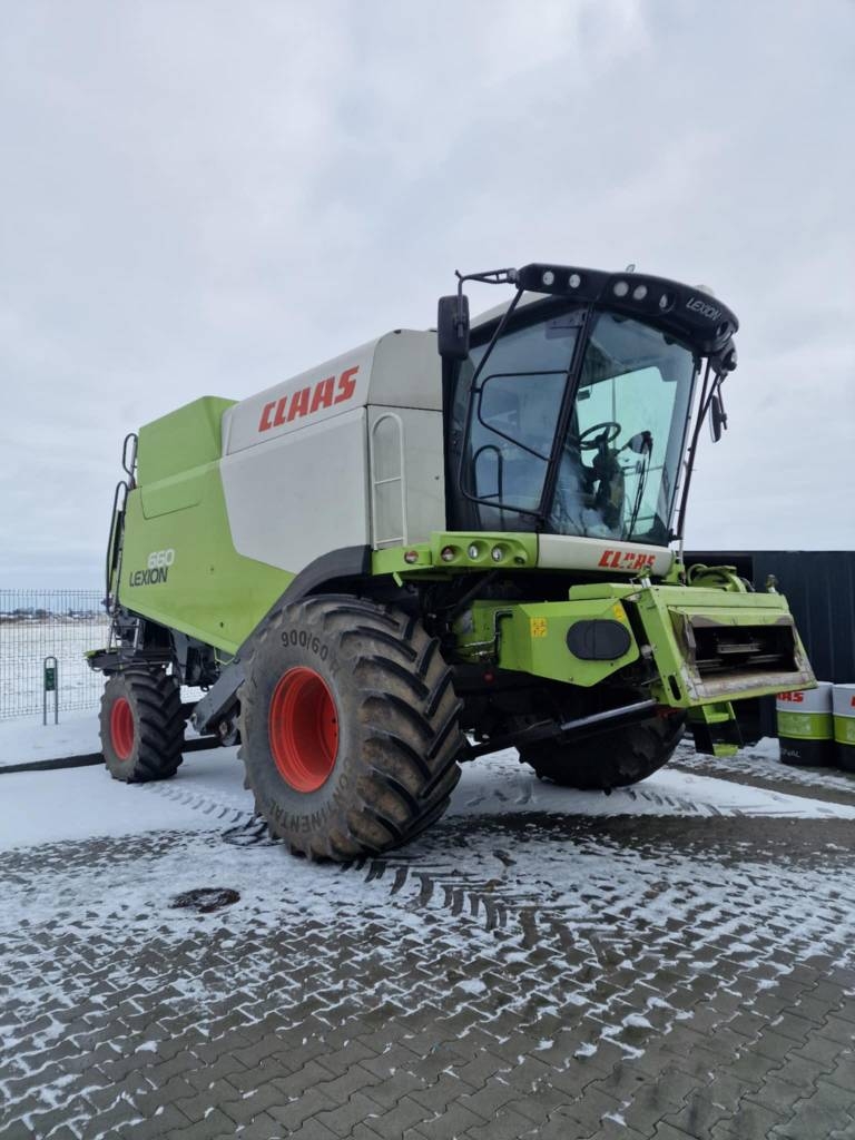 CLAAS Lexion 660 - Combine Harvesters - Agriculture - Danish Agro Machinery