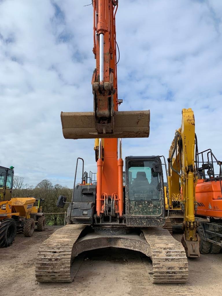 Hitachi ZX 210 LC-5 B - Crawler excavators - Construction - Thomas ...