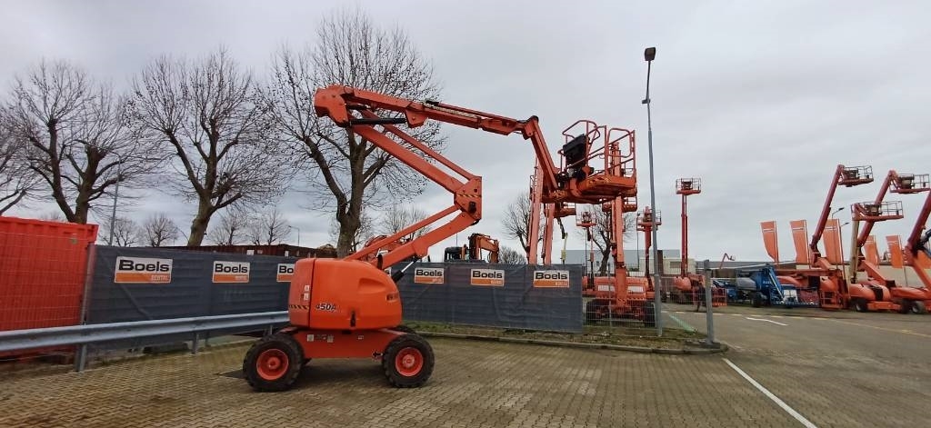 JLG 450AJ - Articulated boom lifts - Construction Equipment - Boels