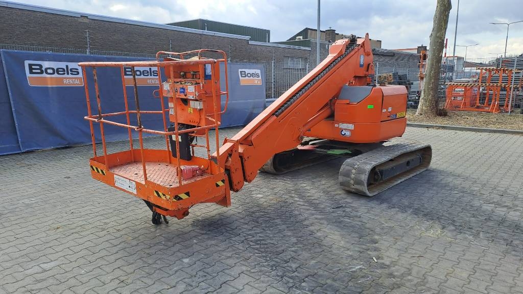 Hitachi HX99B - Telescopic boom lifts - Construction Equipment - Boels