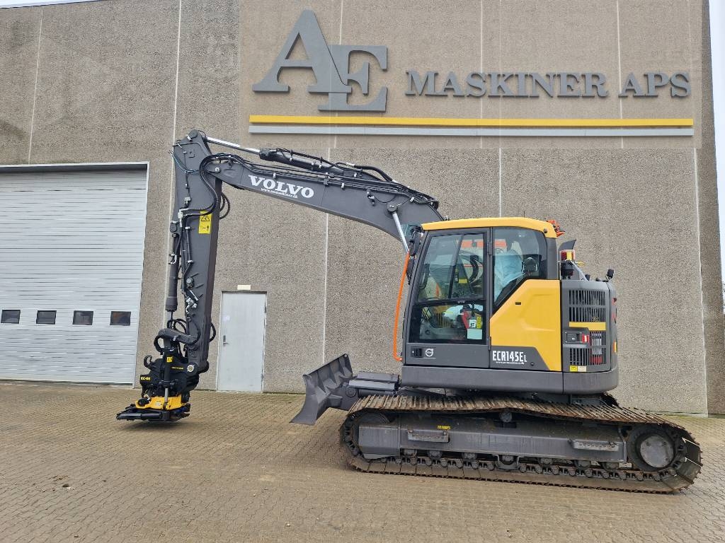 Volvo ECR 145 E L Gravemaskiner P Larveb nd Entrepren r Brugte
